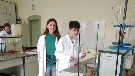 Gymnázium Bohumila Hrabala v Nymburce - Okresní kolo Chemické olympiády ...